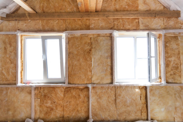 Installing Insulation In Your Wall (In 4 Easy Steps) - Insulation ...